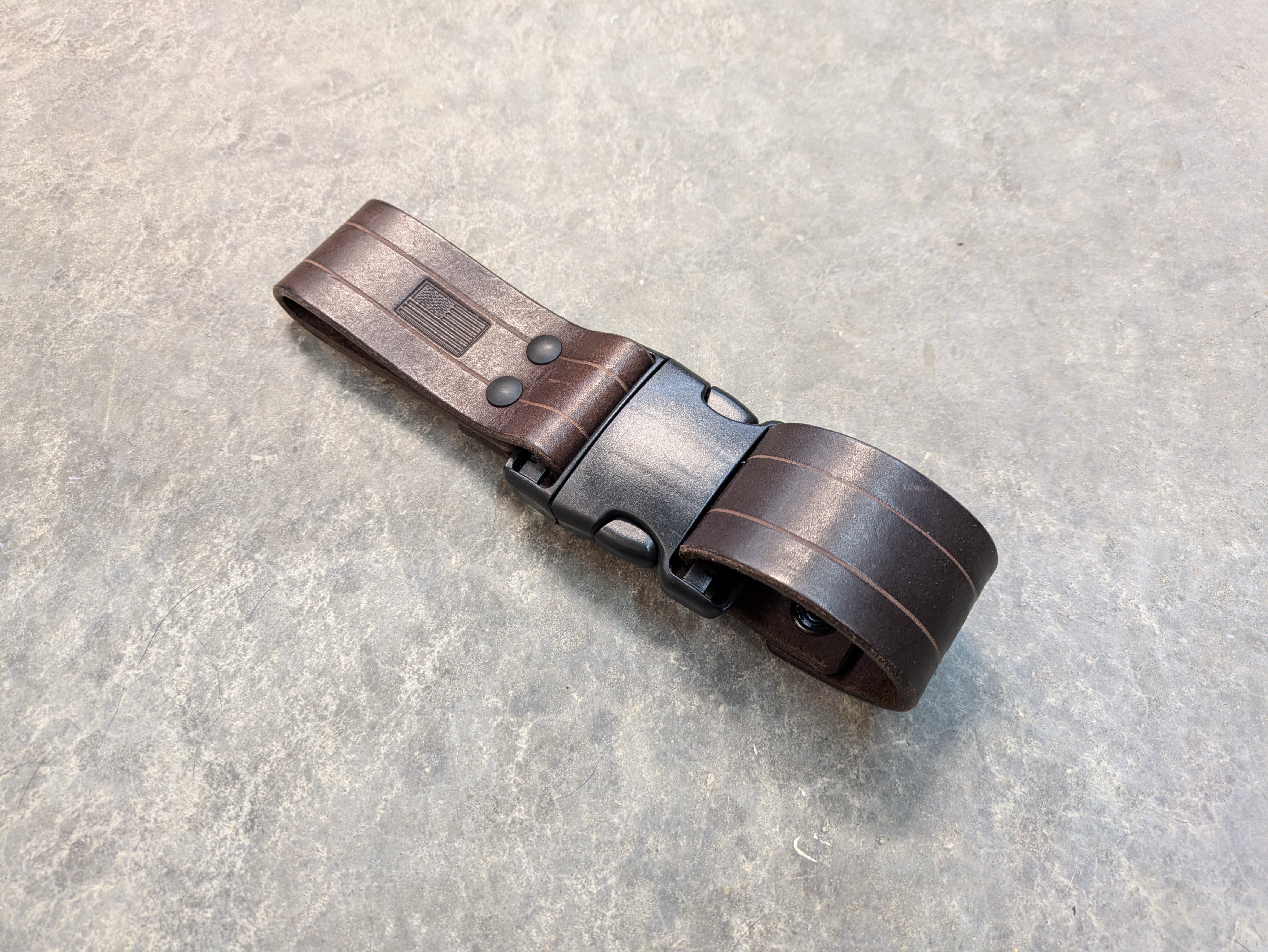 Plastic Buckle Box Light Holder – RJF Leatherworks